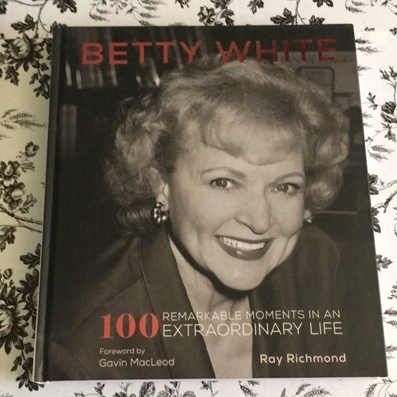 Accents | Betty White 10 Remarkable Moments In An Extraordinary Life ...